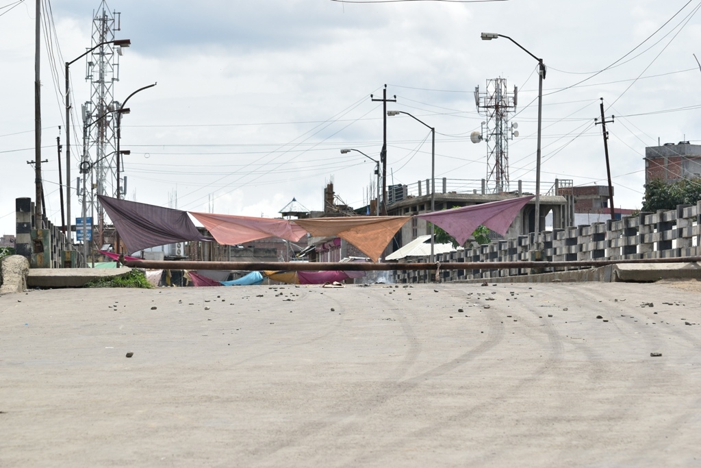 Bandh crippled life at Singjamei area, normalcy affected in the state ...