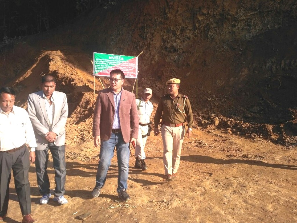 Excavation of Waithou Hill killing green cover at lakes; most area ...