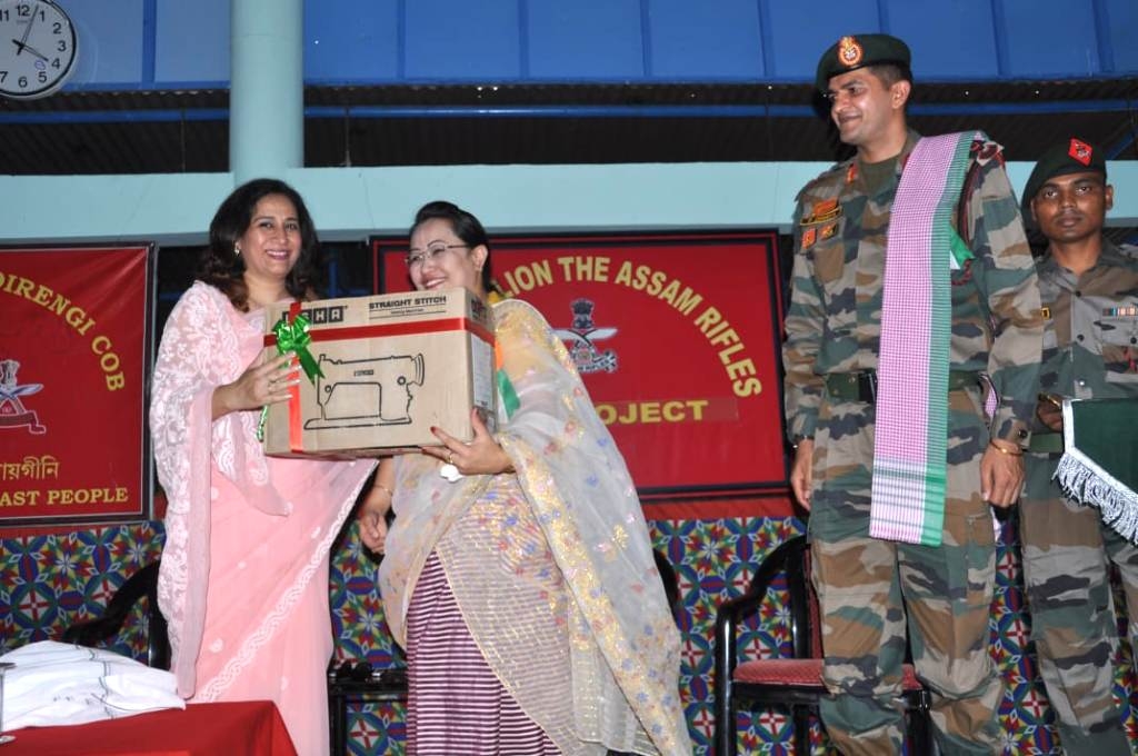 Assam Rifles distributes Sewing Machines and organises Medical Camp ...