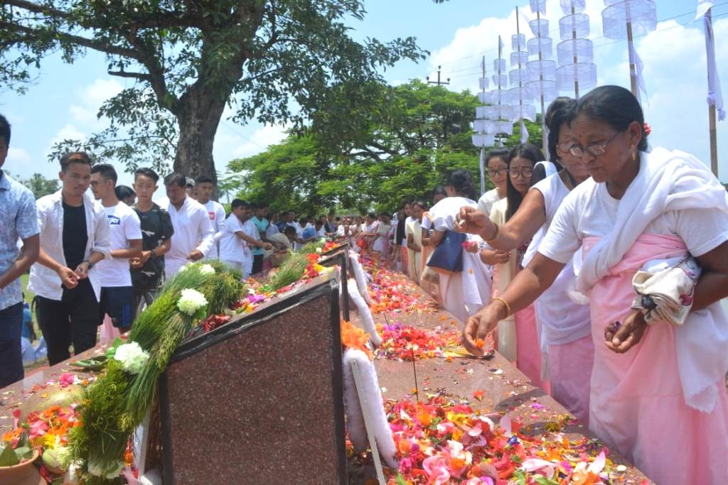 Fitting tribute paid to martyrs of 2001 June uprising - News from ...