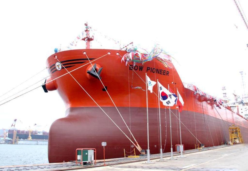 Over 40,000 Indian seafarers stranded across globe due to lockdown ...