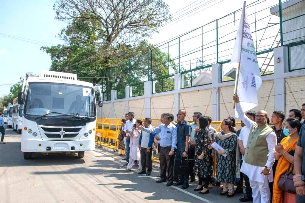 Chief Minister flags off six Mobile ICTC Vans - News from Manipur ...