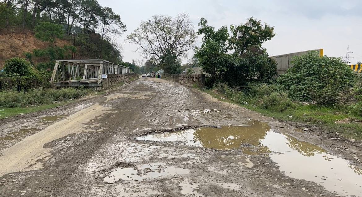 Lamsang residents take to road blockades, decry government neglect of ...